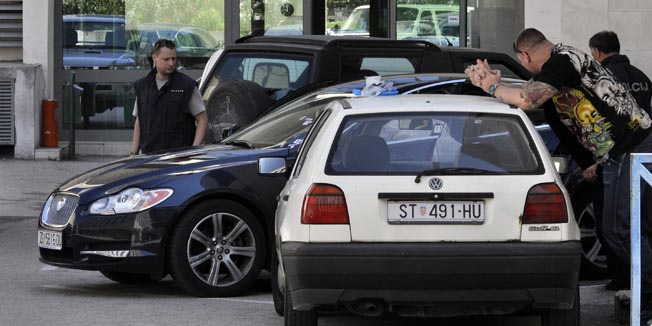 Jutarnji list - Split: Bivši specijalac propucan dok je stajao na semaforu