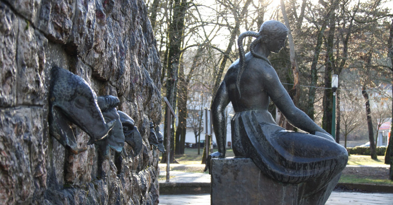 Jutarnji list - Spomenik rijeci Cetini zbog igrališta za mali nogomet ...