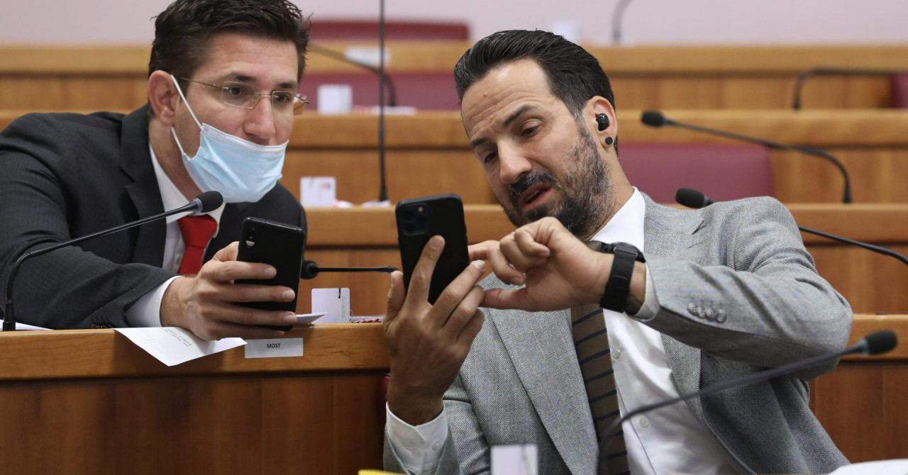 Jutarnji list - ‘Medicinske sestre godišnje rade 110 sati više od sudaca. Želi li Beroš otjerati ...