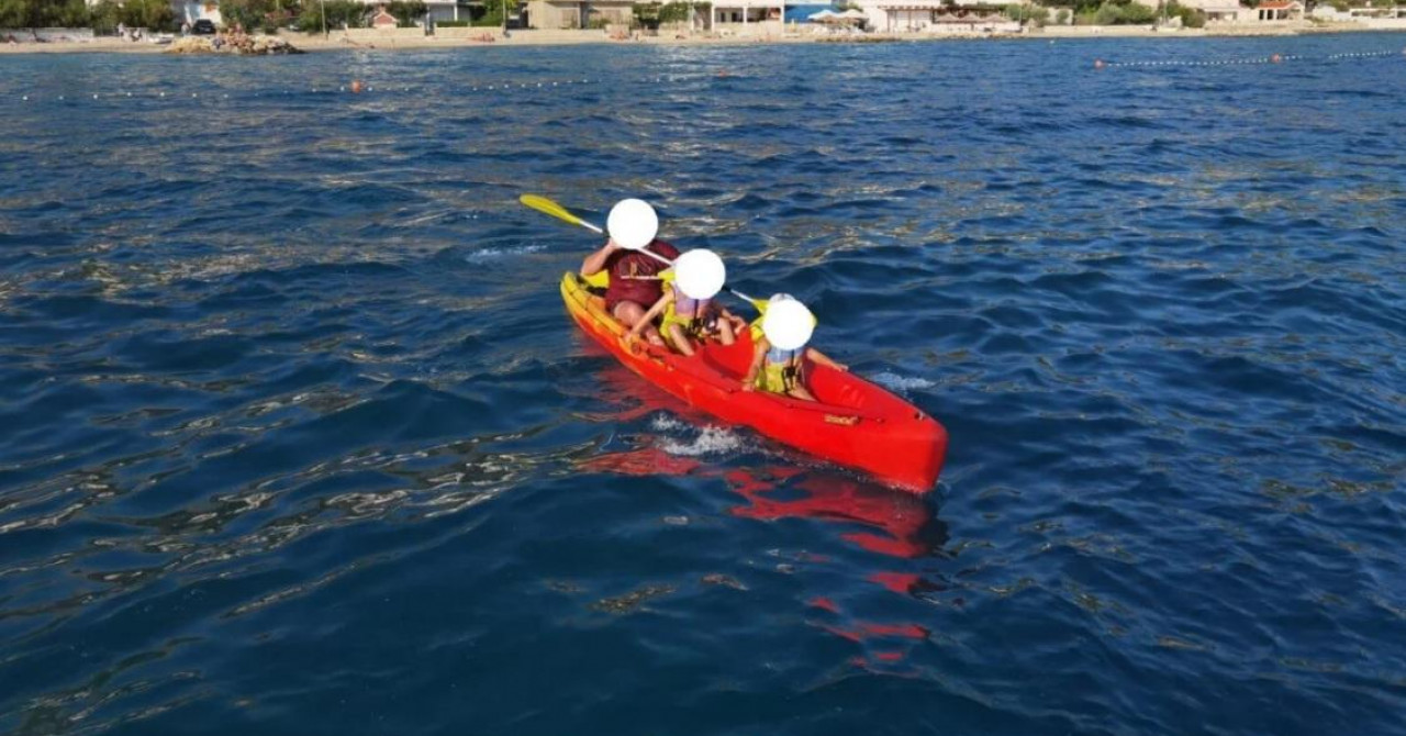 Jutarnji list - Otac s dvoje male djece krenuo kajakom iz Postira u ...