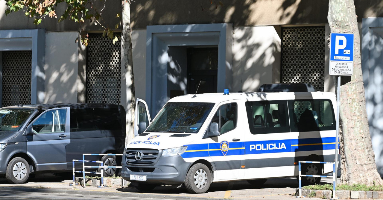Jutarnji list - Policija čuva HDZ! Pogledajte prizore ispred središnjice stranke nakon ...