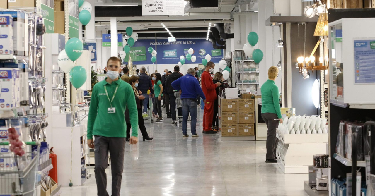 Jutarnji list - Popularni trgovački lanac od studenoga u 11 prodajnih centara ne radi nedjeljom ...