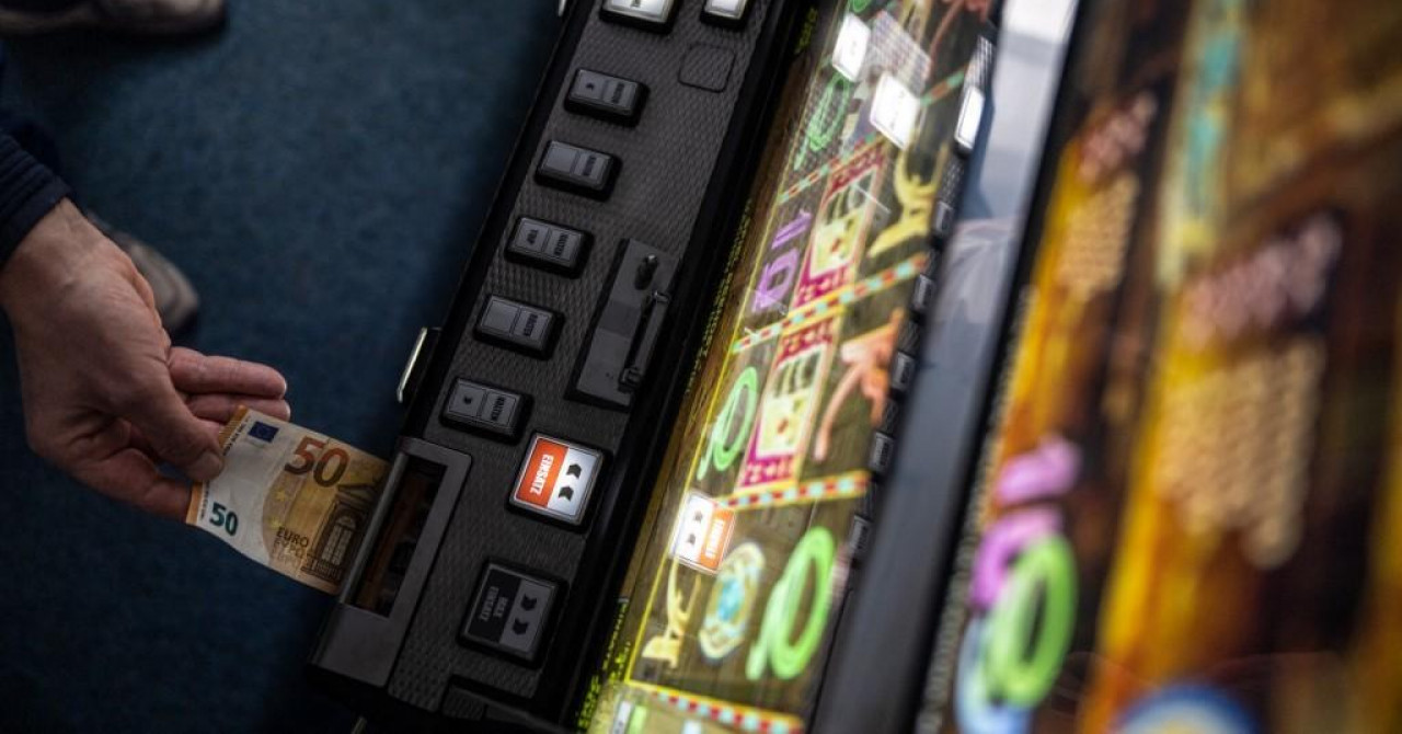 Jutarnji list - Reprogramirali automate za igre na sreću i uzeli najmanje 100.000 kuna ‘dobitaka‘
