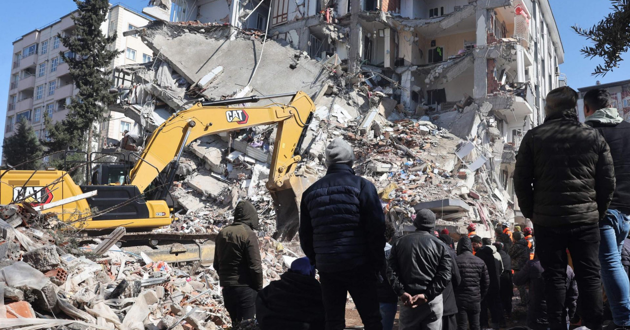 Jutarnji list - Broj mrtvih u potresima u Turskoj raste, širi se istraga protiv građevinskih ...