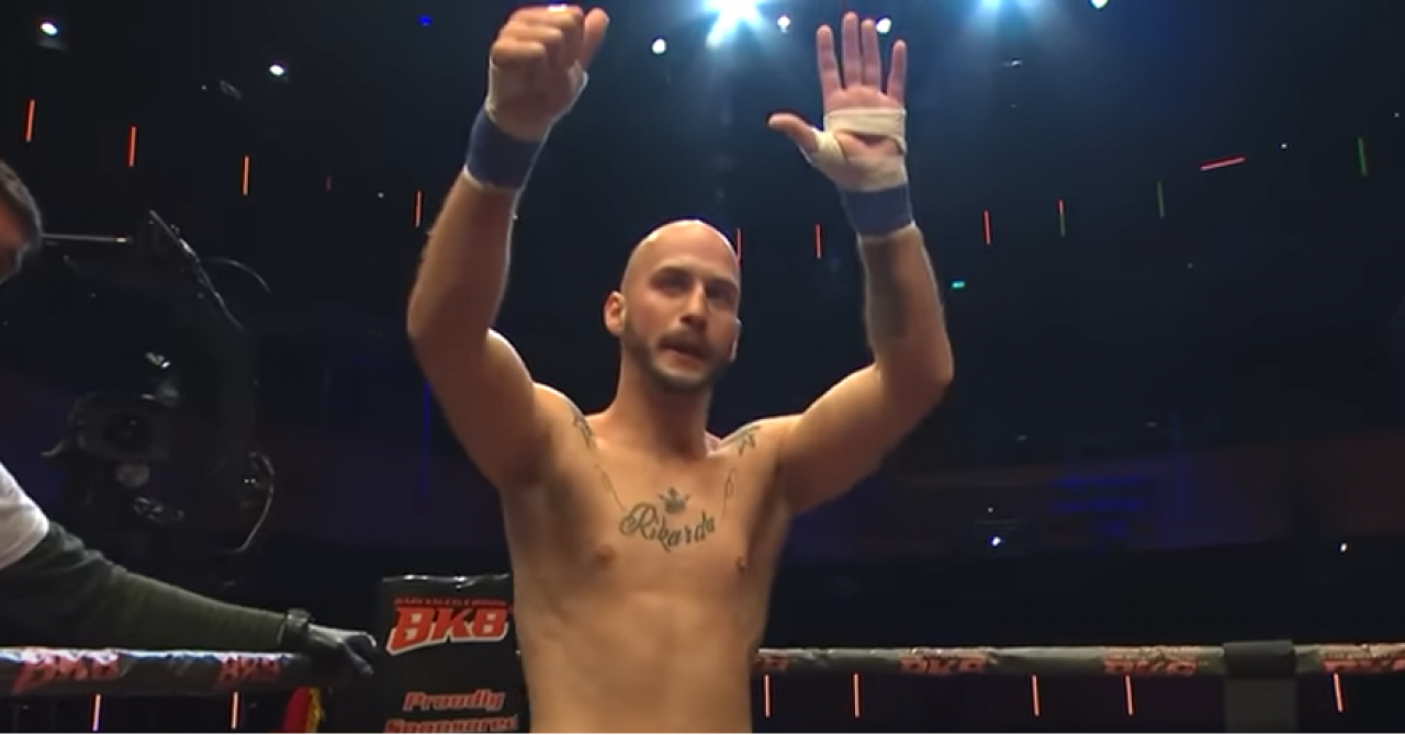 Fight Site - (VIDEO) Martinjak dva puta rušio Hatcha, pa na kraju ...