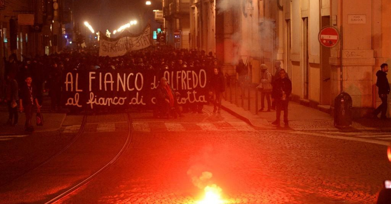 Jutarnji list - Kaos na ulicama zbog zatvorenog terorista: Anarhisti ...