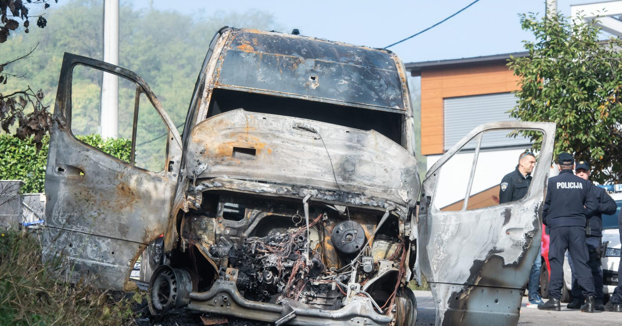 Jutarnji list - Požar u kojem je izgorjelo teretno vozilo i alat ...