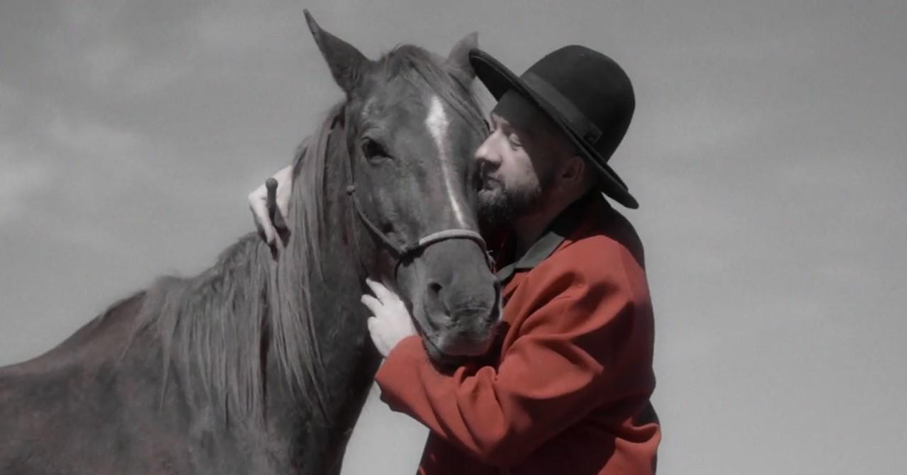 Gloria - Danijel Majcen: "Moja pjesma je posveta majci, a govori o boli i traumi odrastanja"