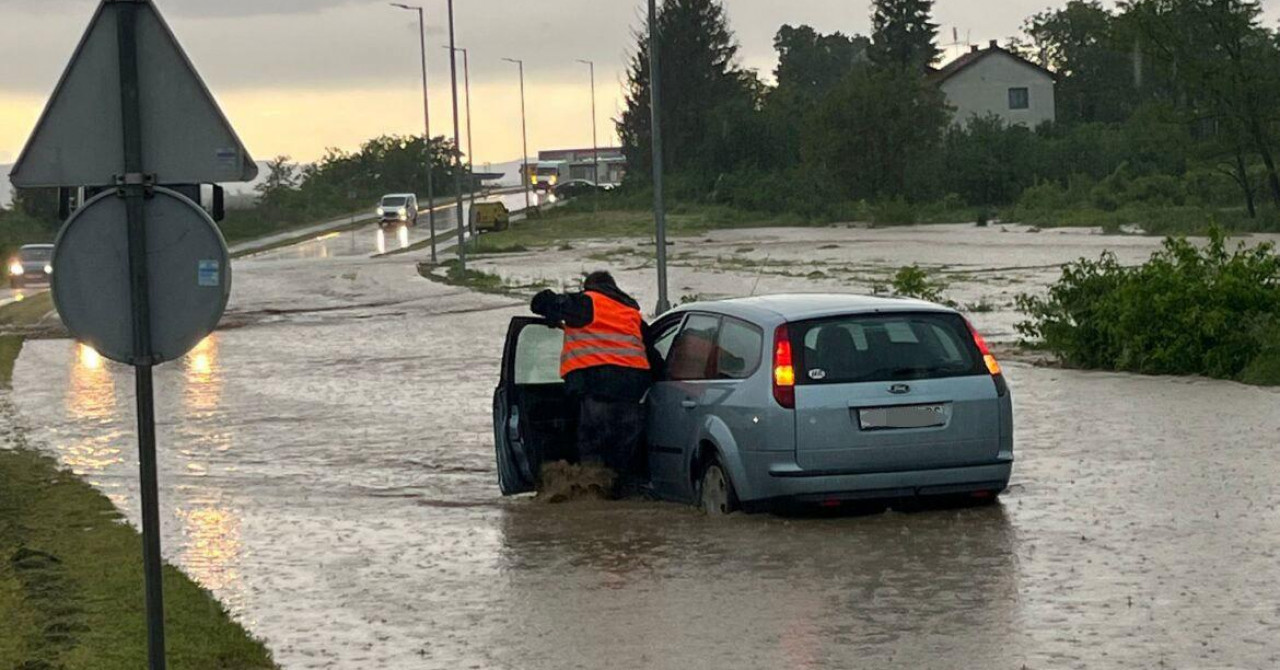 Jutarnji list - Novo nevrijeme u virovitičko-podravskoj županiji, voda se slijeva u kuće ...
