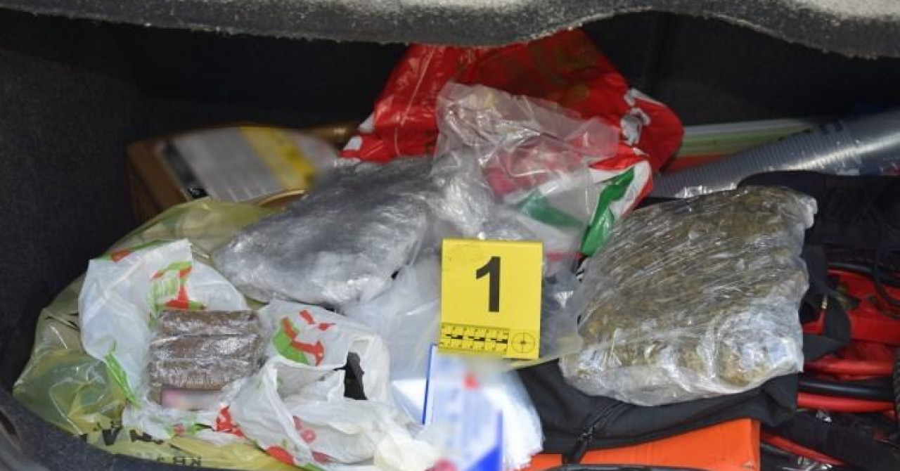 Jutarnji list - Drugi dan zaredom prometna policija zaustavila automobil pa unutra pronašli puno ...