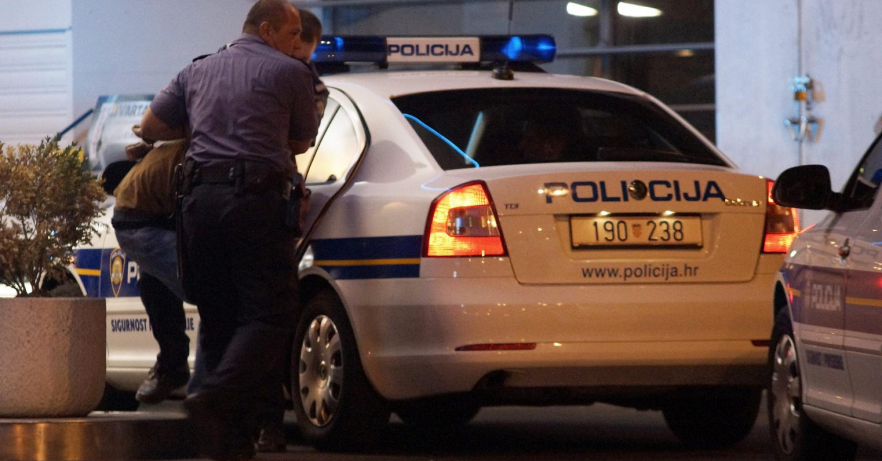 Jutarnji list - Pijan se automobilom sjurio na benzinsku postaju i zabio u agregat: Policija se ...