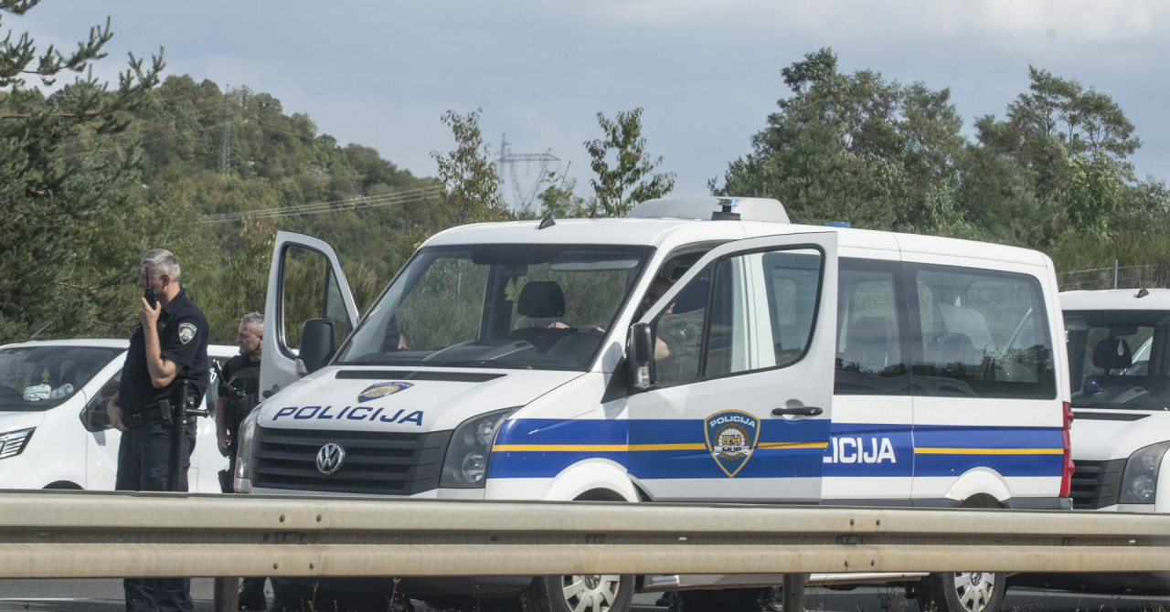 Jutarnji list - Teška prometna na A3, motorom udarili u zaštitnu ogradu: Jedna osoba poginula ...