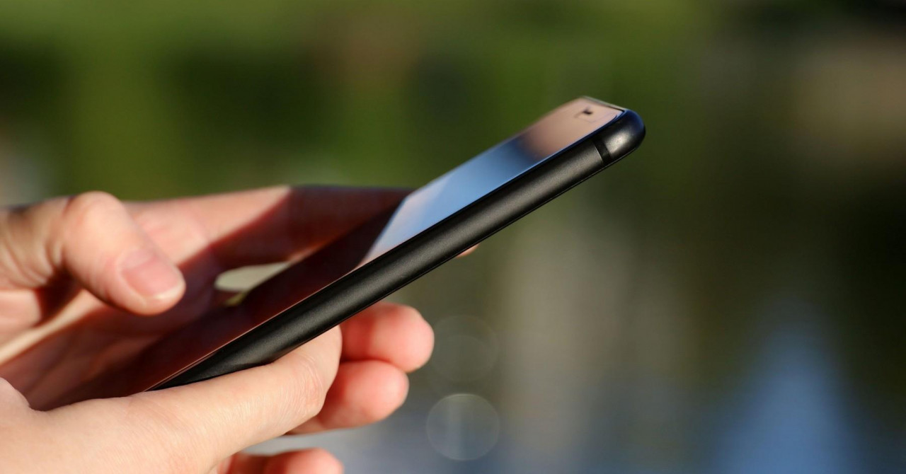 Dom i dizajn - Mobitel vam je upao u vodu? Nema problema, ovo je ...