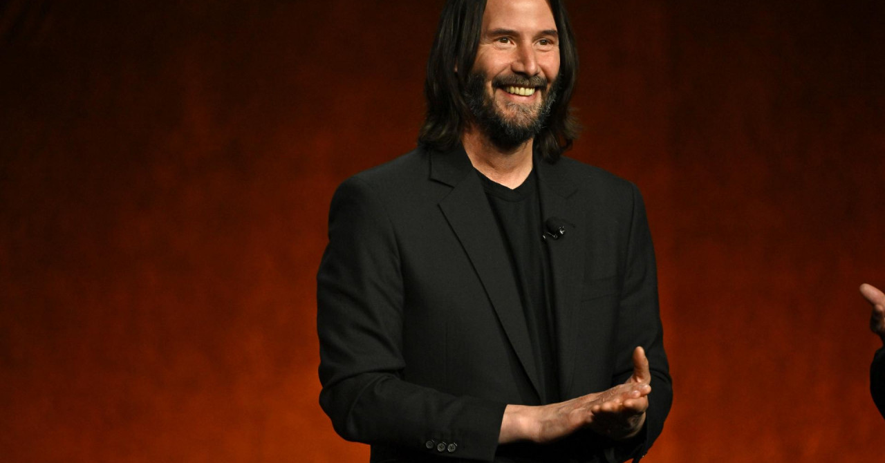 Gloria - Keanu Reeves snimljen na štakama i s ledom na koljenu, ali i dalje ne odustaje od snimanja