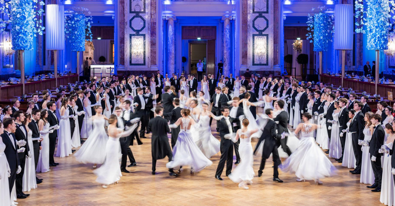 Gloria - Vrhunac sezone balova u palači Hofburg