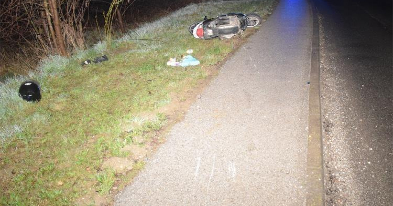 Jutarnji list - Pijani vozač sjeo na moped pa u zavoju na klizavom kolniku sletio s ceste na ...
