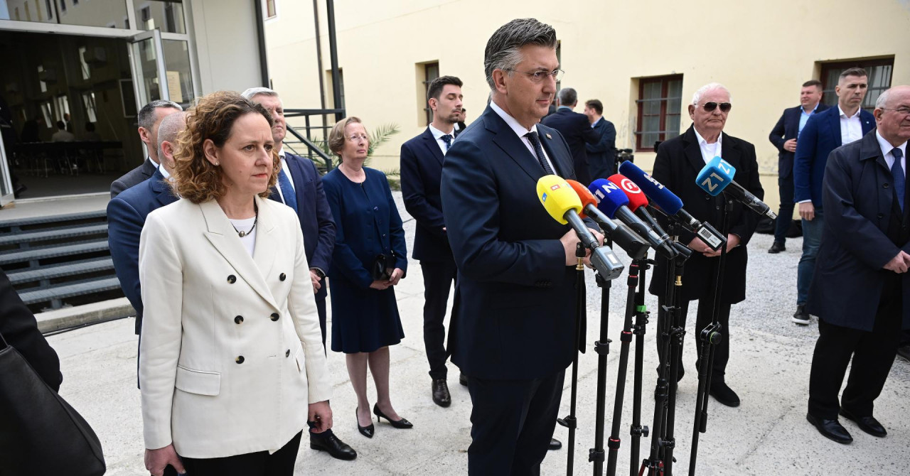 Jutarnji list - Lakše je zamisliti da će se HDZ-ovke i SDP-ovke slikati u burkama nego se javno ...