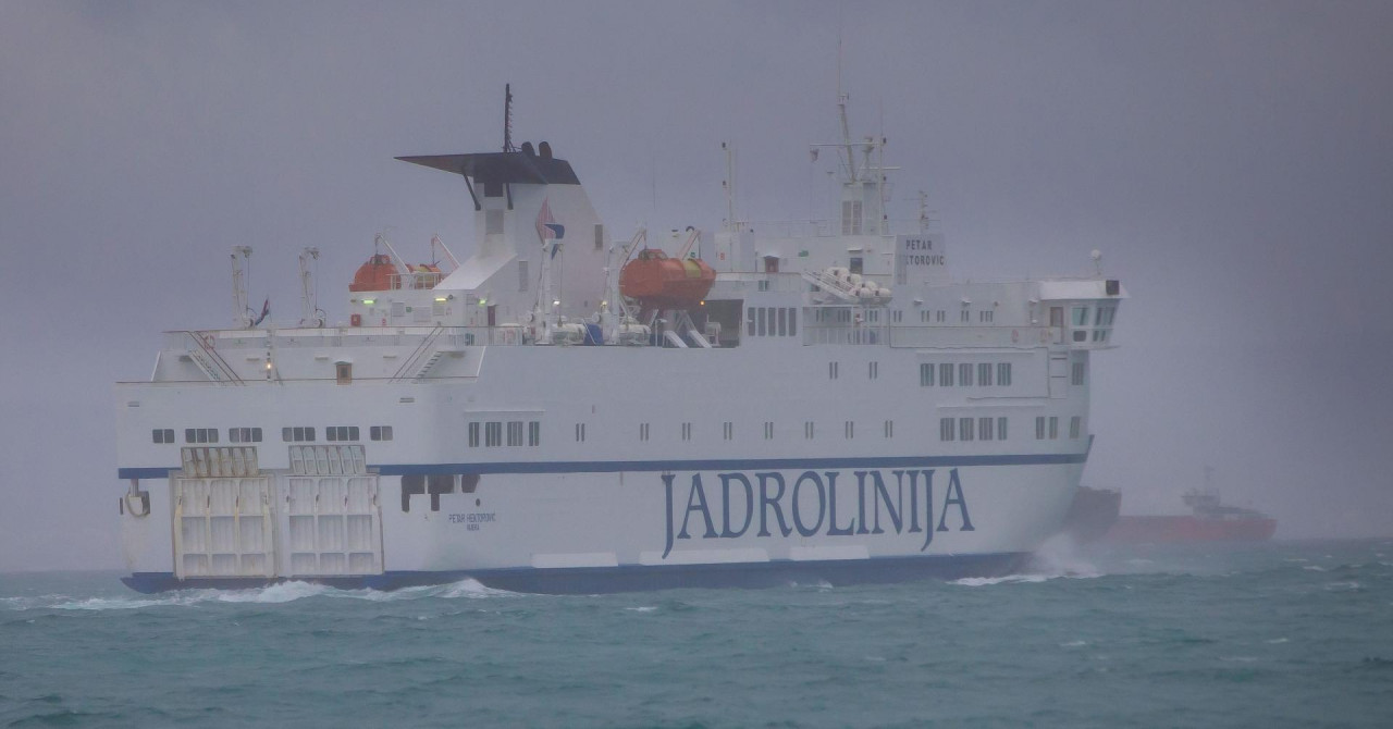 Jutarnji list - Zbog snažnog vjetra u prekidu neke trajektne linije, evo kakvo nas vrijeme danas ...