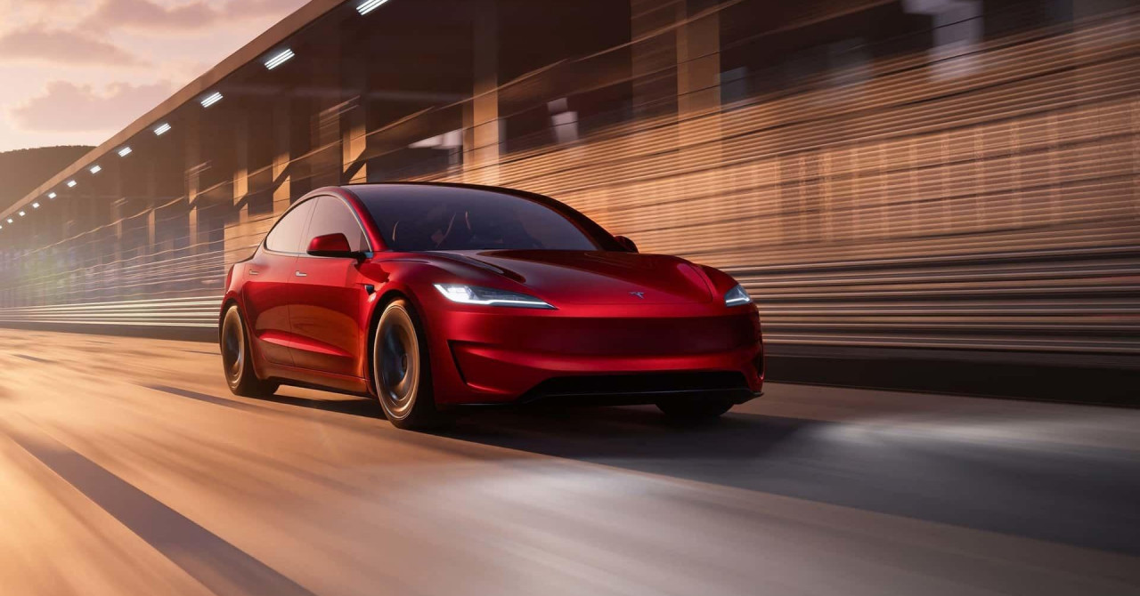 Auto Klub - Za 3,1 sekundu do 'stotke': Teslin novi Model 3 Performance ...