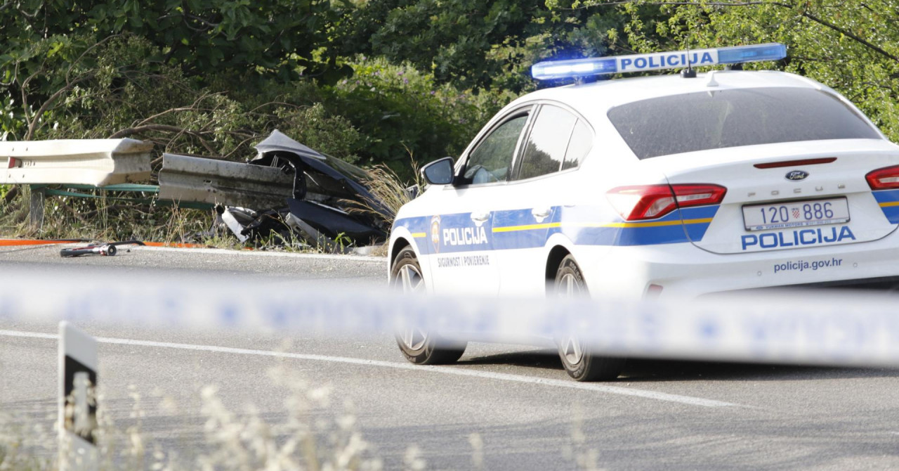 Jutarnji list - Nesreća na brzoj cesti Solin - Split: Nakon sudara s teretnjakom auto završio na ...