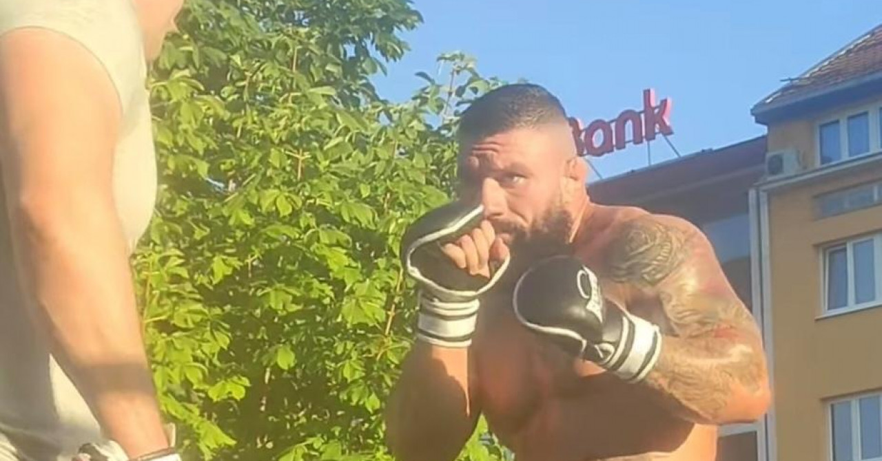 Fight Site - (VIDEO) Pogledajte FNC 18 otvoreni trening, Bojković sparirao s gradonačelnikom ...