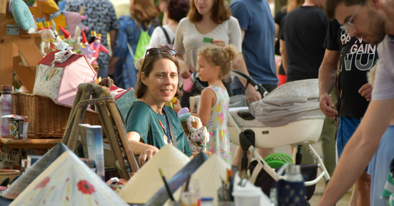 Jutarnji list - Bilo je šareno jučer u Novom Zagrebu: Hrpa je građana bila na ulici, pogledajte ...