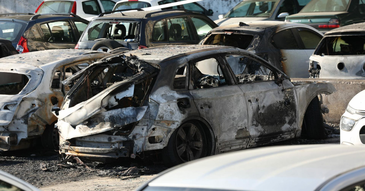 Jutarnji list - Gorjeli automobili u Splitu: Buktinja u noći pretvorila parkiralište u veliko ...