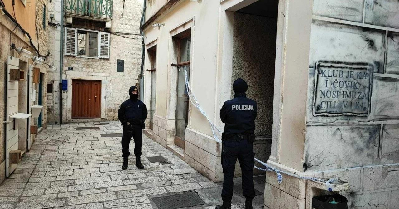 Jutarnji list - Splićanin došao na adresu bivše djevojke, skinuo hlače ...