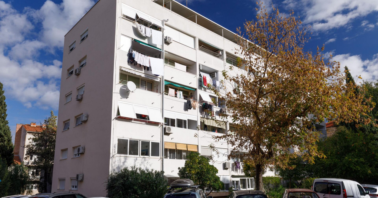 Jutarnji list - Odrastanje u kultnoj zgradi E-57: 'Da su moji tada znali po kojoj cijeni ću ...