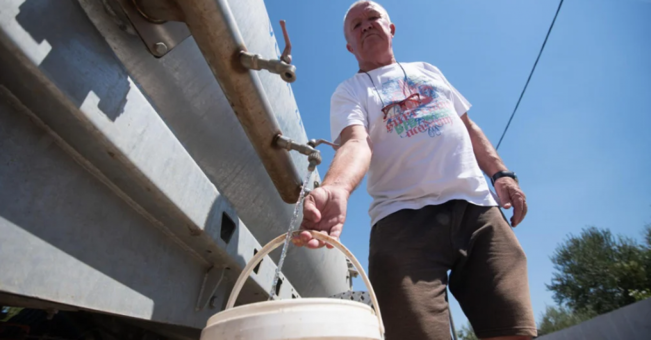 Jutarnji list - Stanovnici dalmatinskog mjesta ogorčeni: 'Kapi vode nismo imali 45 dana, a račun ...