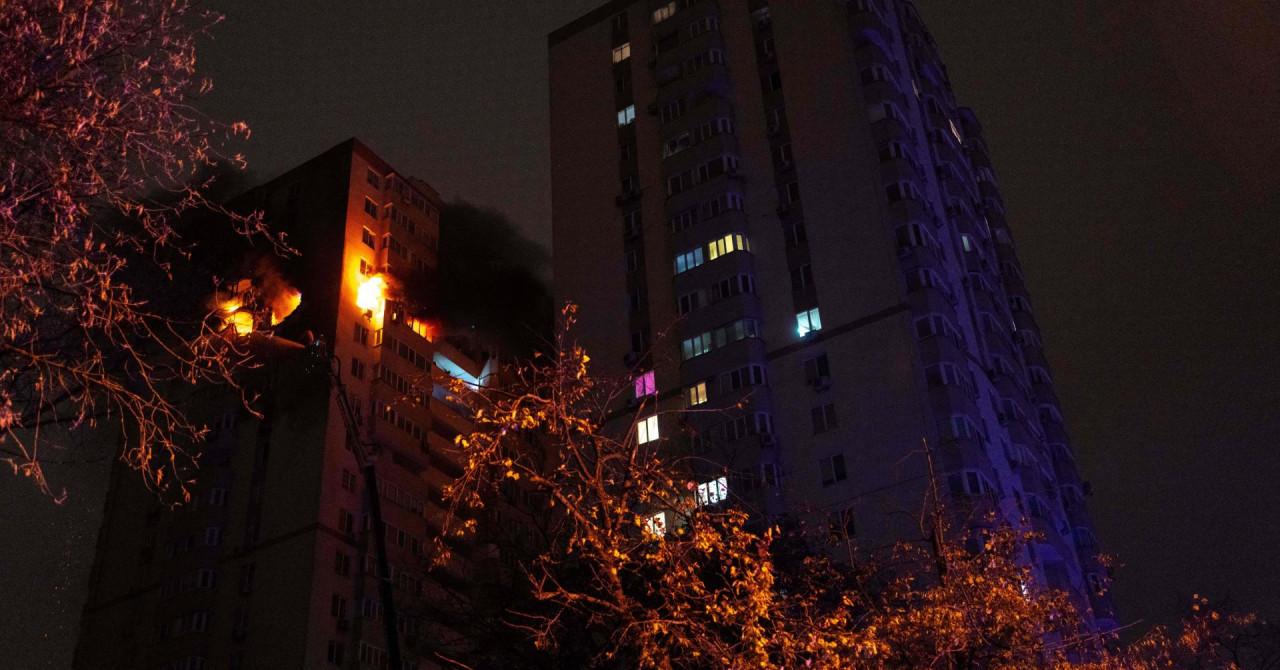 Jutarnji list - Ruski dron pogodio neboder u Kijevu, jedna osoba poginula, četvero ozlijeđenih