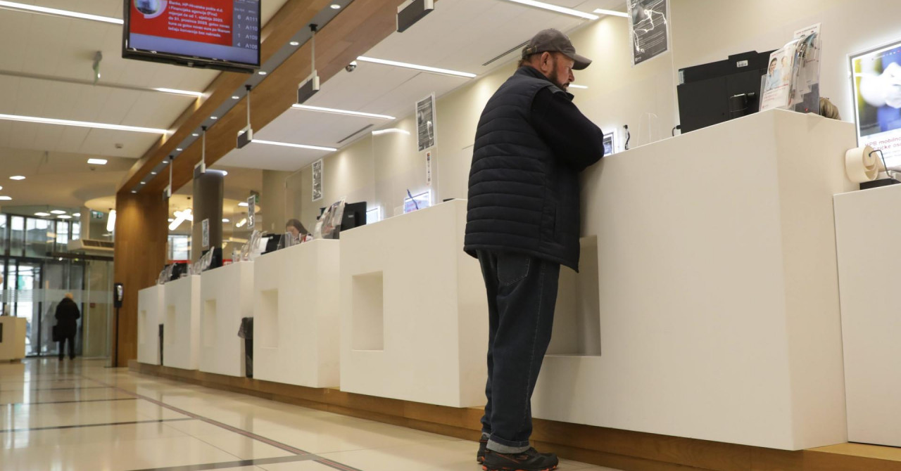 Jutarnji list - Većina Hrvata novac i dalje samo drži na računima i ne ...