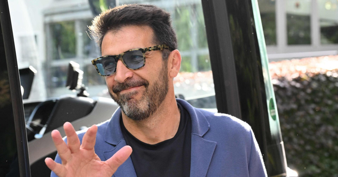 Jutarnji list - Legendarni vratar pojavio se sa zgodnom suprugom ...