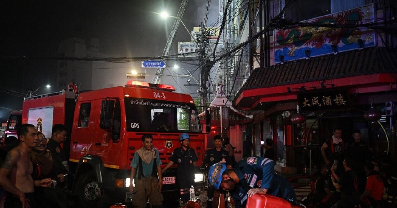 Jutarnji list - Troje stranaca poginulo u požaru u hotelu u Bangkoku, vatrogasci goste spašavali ...