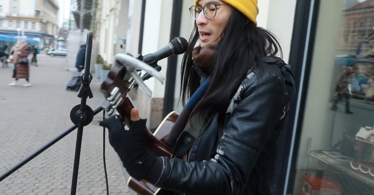 Jutarnji list - VIDEO Dosad neviđeno: Trgom se ponovono ori Thompson, a pjevač stiže s - Tajvana!