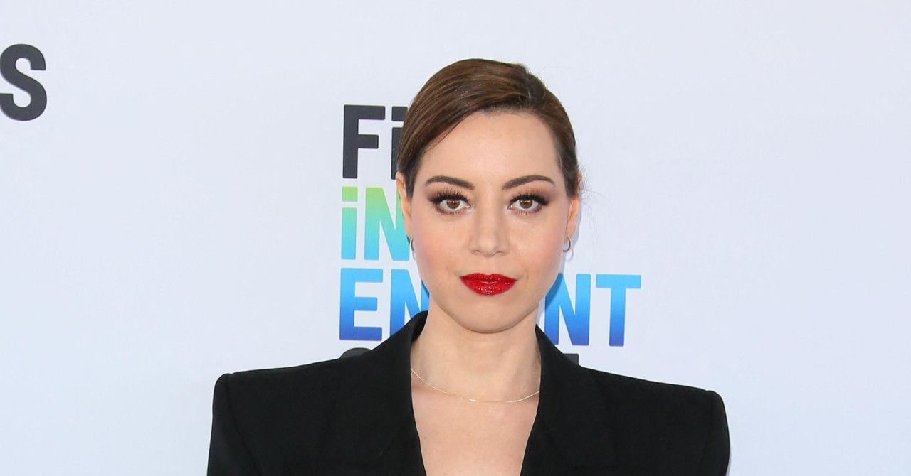 Jutarnji list - Aubrey Plaza se pojavila u javnosti prvi put nakon tragične smrti supruga