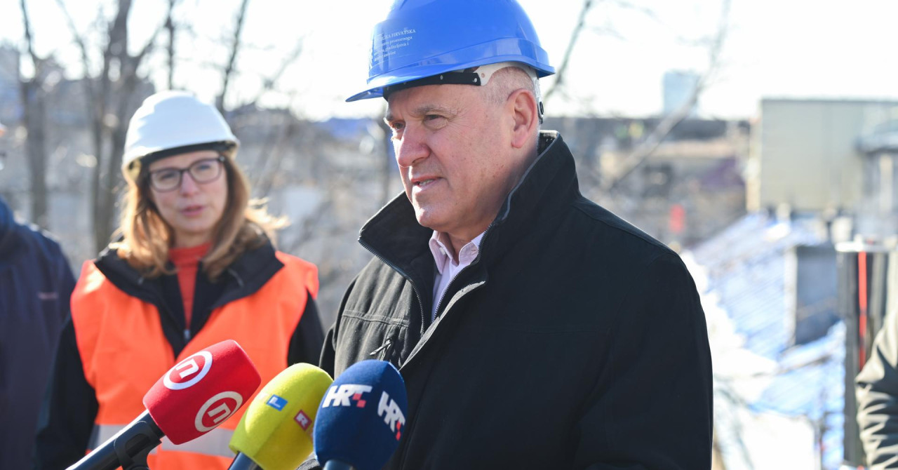 Jutarnji list - Ministar Bačić najavio: Obnova tzv. Malog Vatikana u Zagrebu se privremeno ...