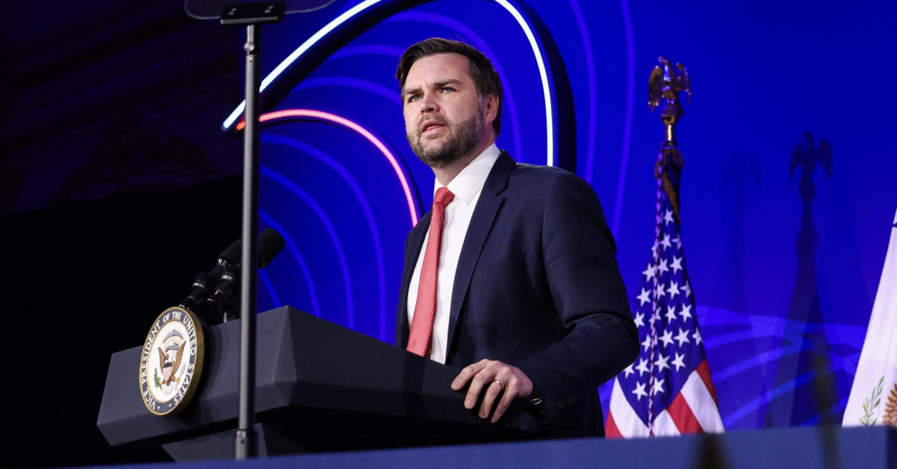 Jutarnji list - J.D. Vance sa suprugom stiže na Grenland, stižu brojne reakcije: 'Zastrašujete ...