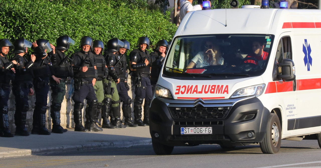 Jutarnji list - Opsadno stanje vladalo u Splitu, ozlijeđeno čak 16 policajaca, velika akcija MUP ...