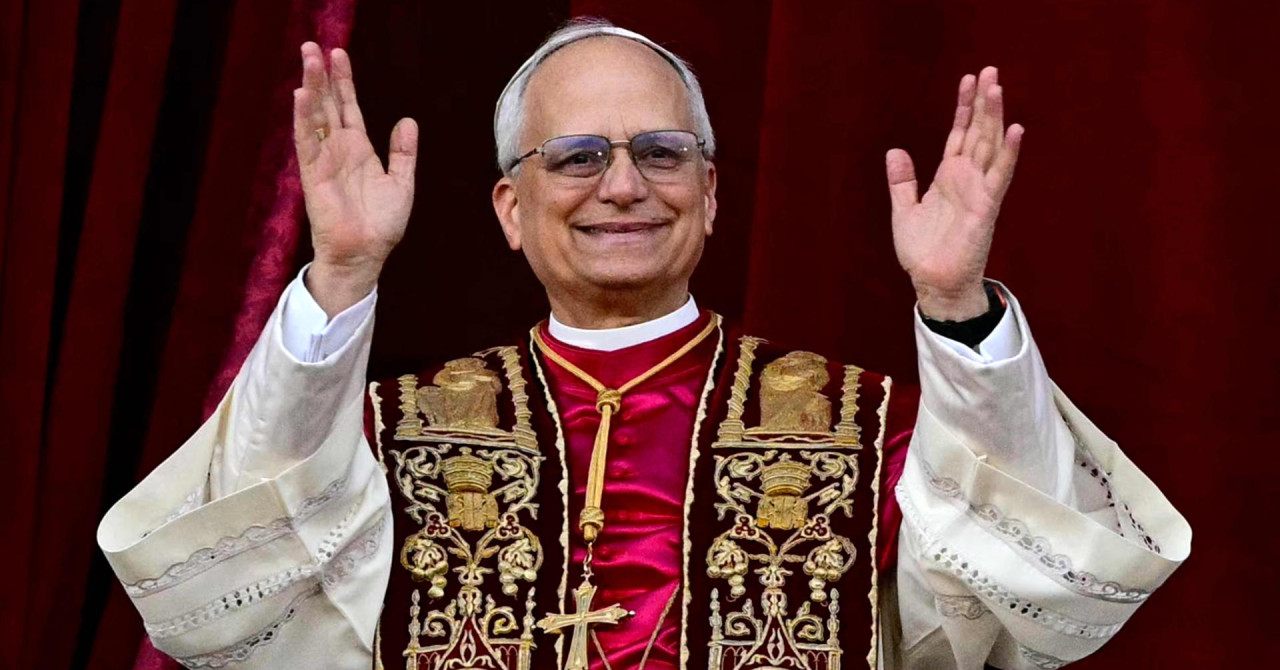 Jutarnji list - Fotografija iz 1982. obišla svijet: Novi papa Lav XIV ...