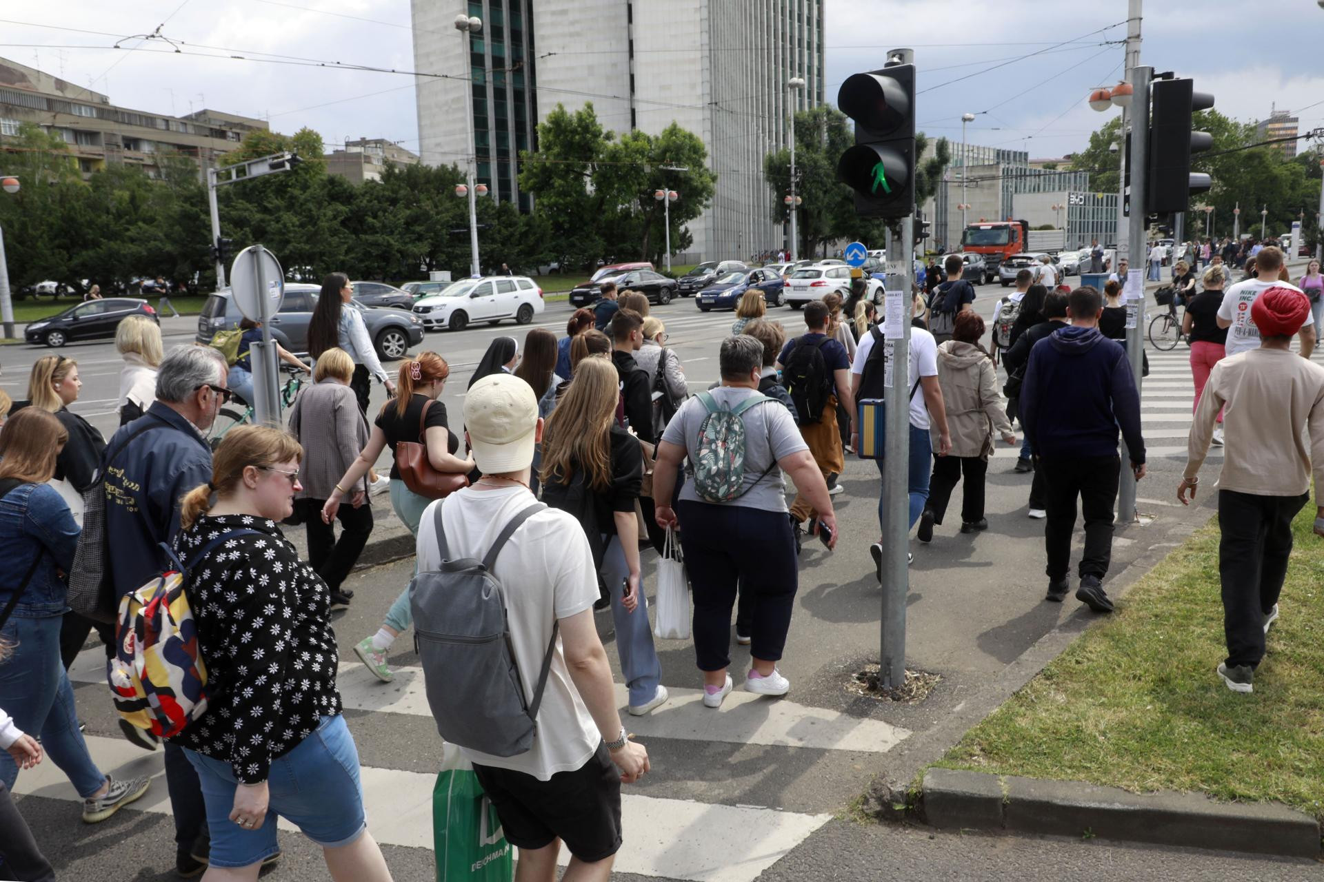 Jutarnji list - Drugi dan zaredom tramvajski kolaps, pogledajte nepreglednu kolonu ljudi u ...