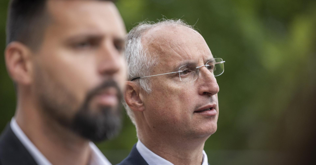 Jutarnji list - Puljak i Ivošević u kampanji su sami sebi satarom amputirali prste. Napravili su ...