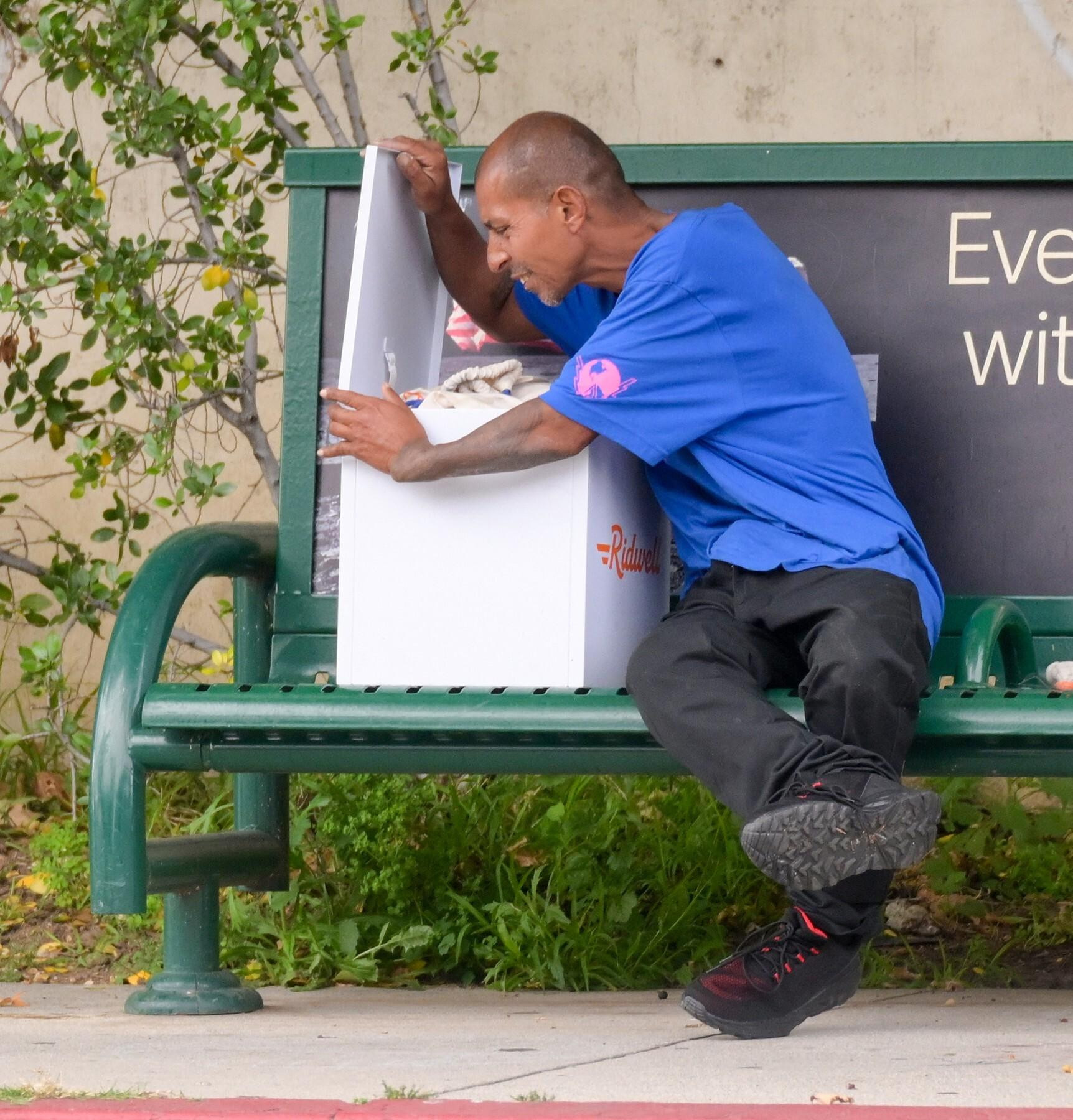 Jutarnji list - Sve je snimljeno! Glumica na trenutak ostavila kutiju sa strane, odmah je ostala ...