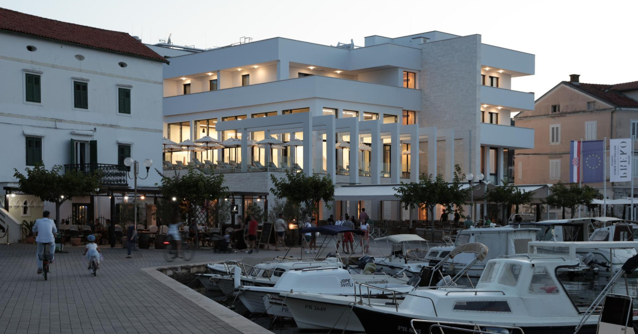 Jutarnji list - Prvi Hilton hotel na hrvatskim otocima otvoren je uz prisustvo visokih državnih ...