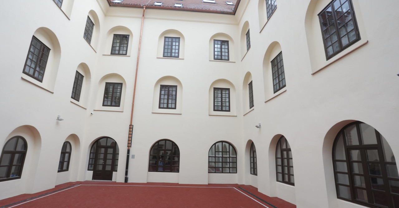 Jutarnji list - Ovo je najmanja gimnazija u Zagrebu koja ima prijemni ...