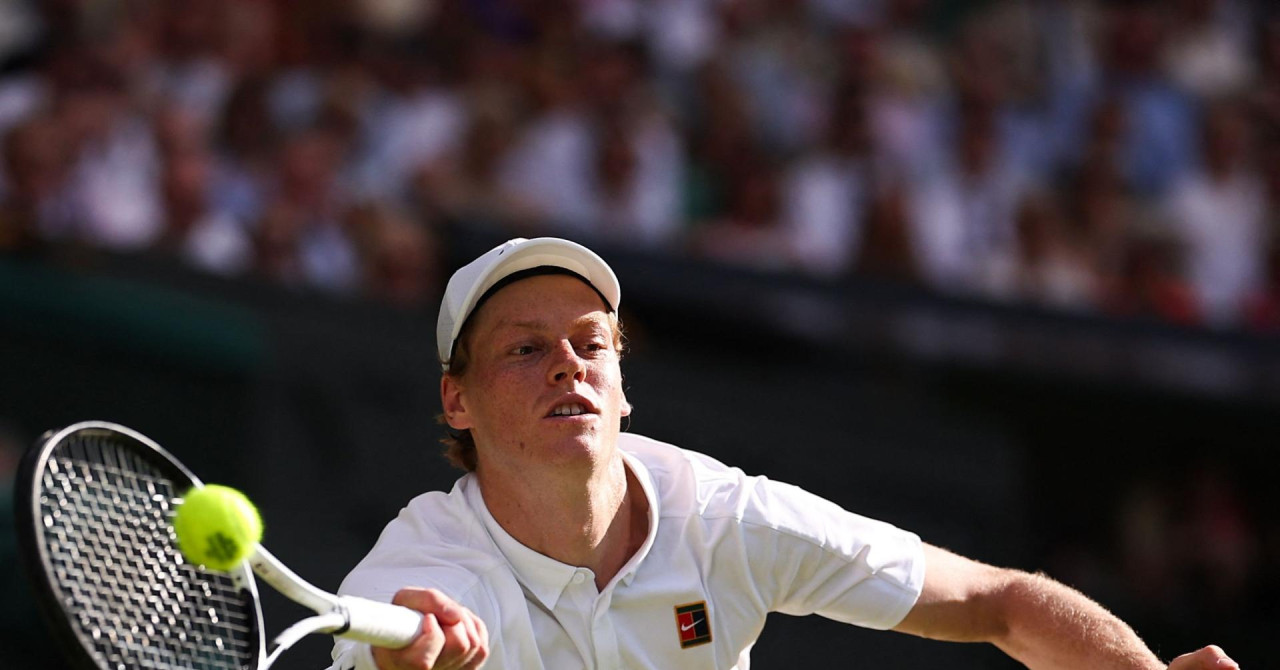 Sportske novosti - VIDEO Bizarna scena u finalu Wimbledona! Sinner ostao u čudu, na travu sletio ...