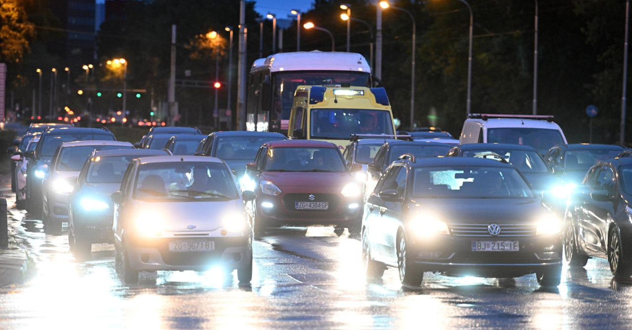 Jutarnji list - Ovo je najglasnija ulica u Zagrebu, kraj prozora im dnevno prođe oko 70 tisuća ...