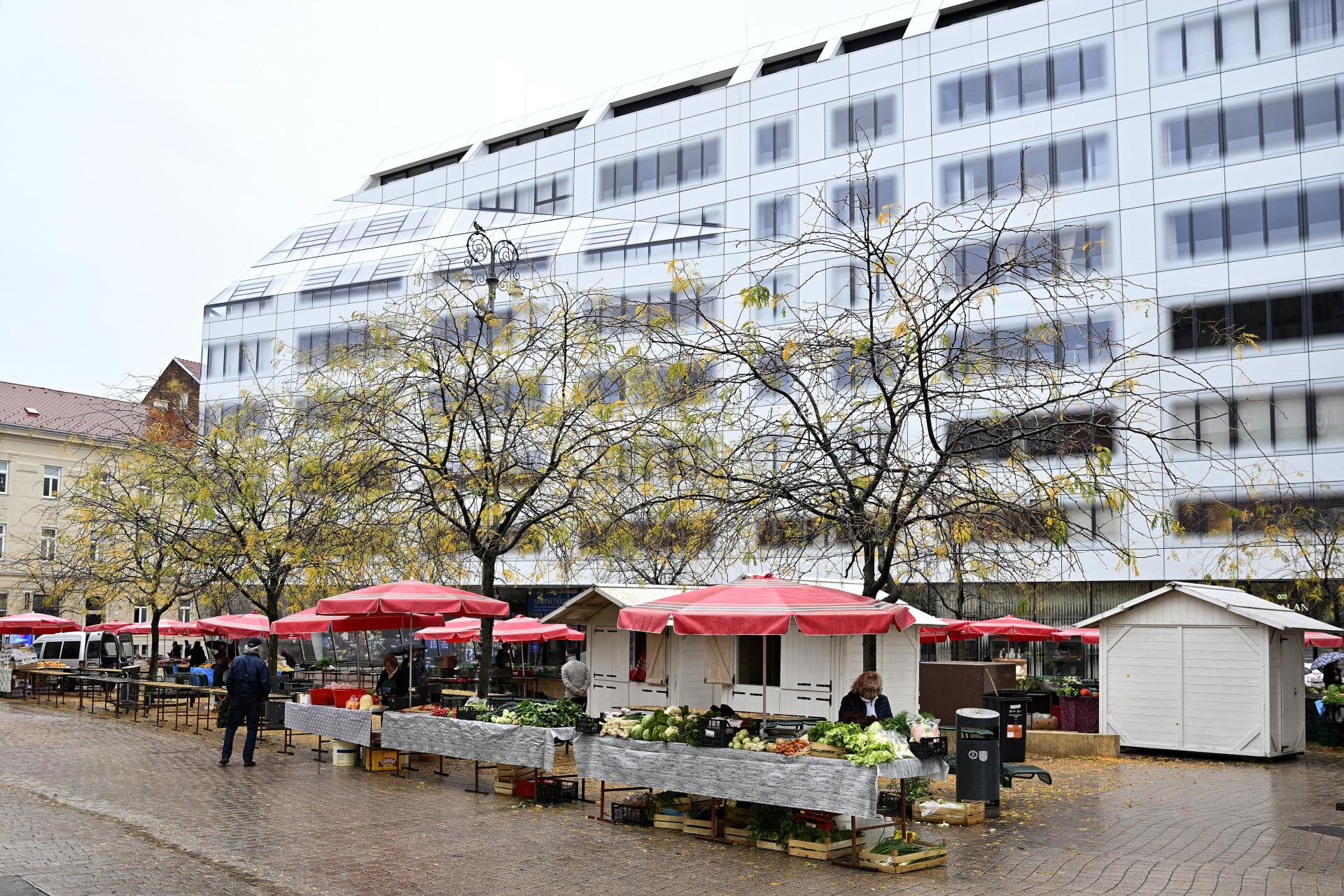 Jutarnji list - Građani u samom centru Zagreba jutros su imali samo jedno pitanje: 'Ispričavam ...