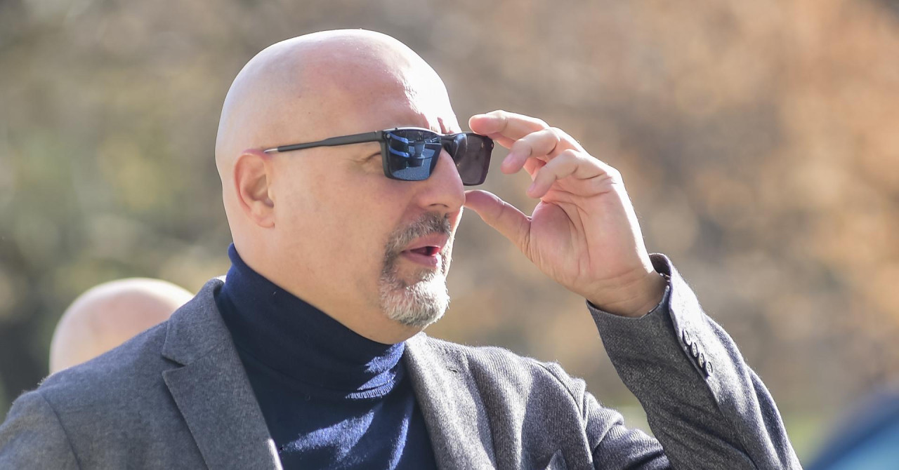 Sportske novosti - I ponajveća srpska košarkaška legenda protiv Vučića ...