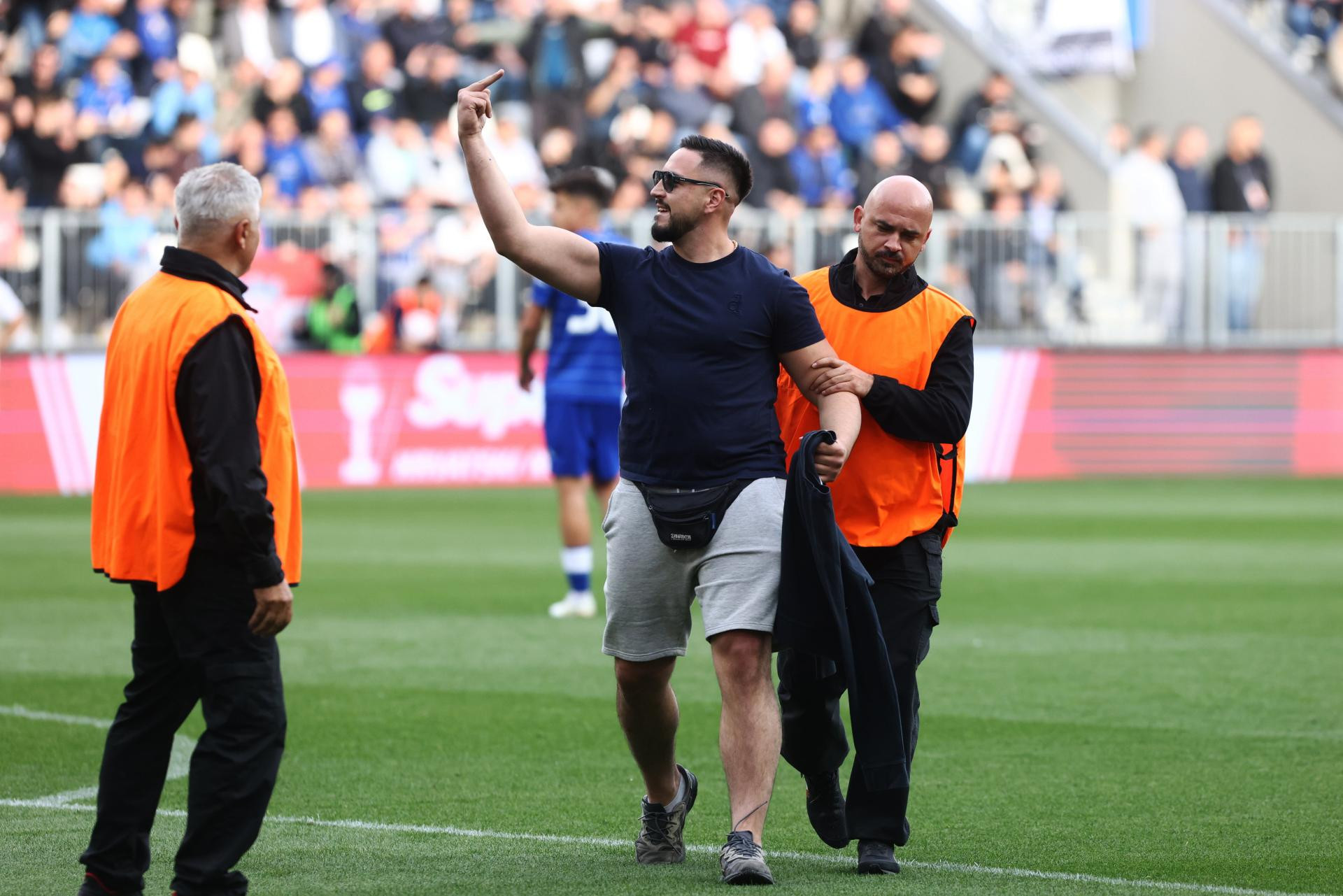 Sportske novosti - UŽIVO Dinamo - Rijeka: Modri sve bliže golu ...